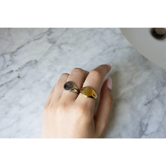 Jewelry | 18k Gold Signet Ring Gold Signet Ring Ring Monogram Ring ...